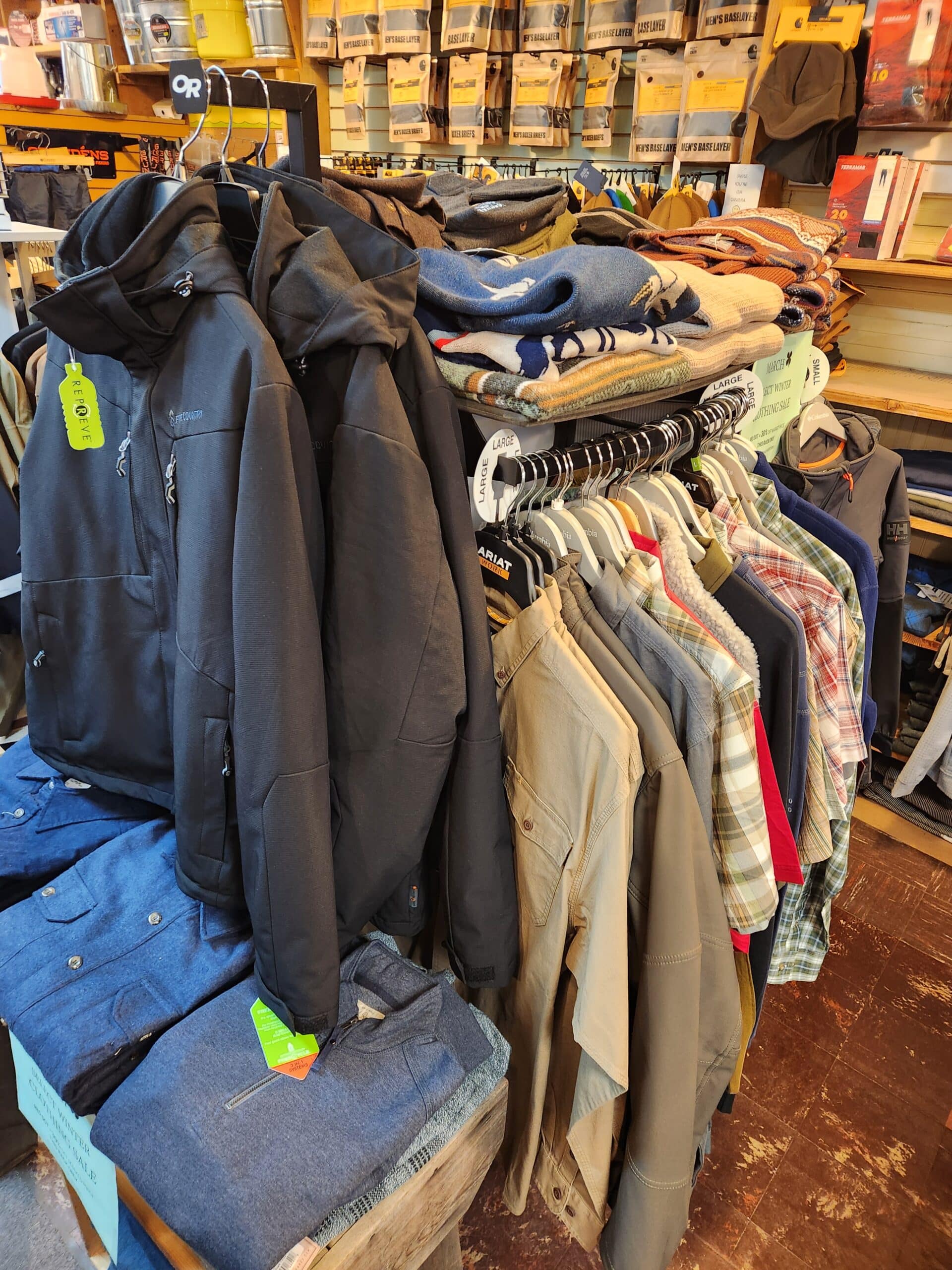 Classes at bay hay and feed